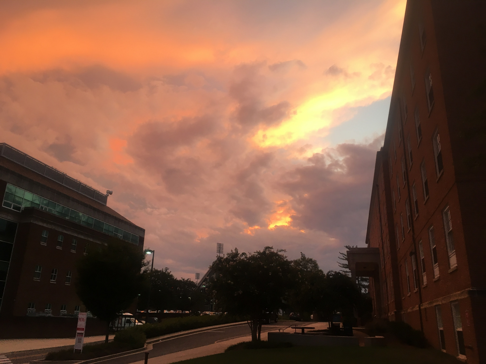 Morning Update: Significant Rain Tomorrow, Clearing for Halloween – UMD ...